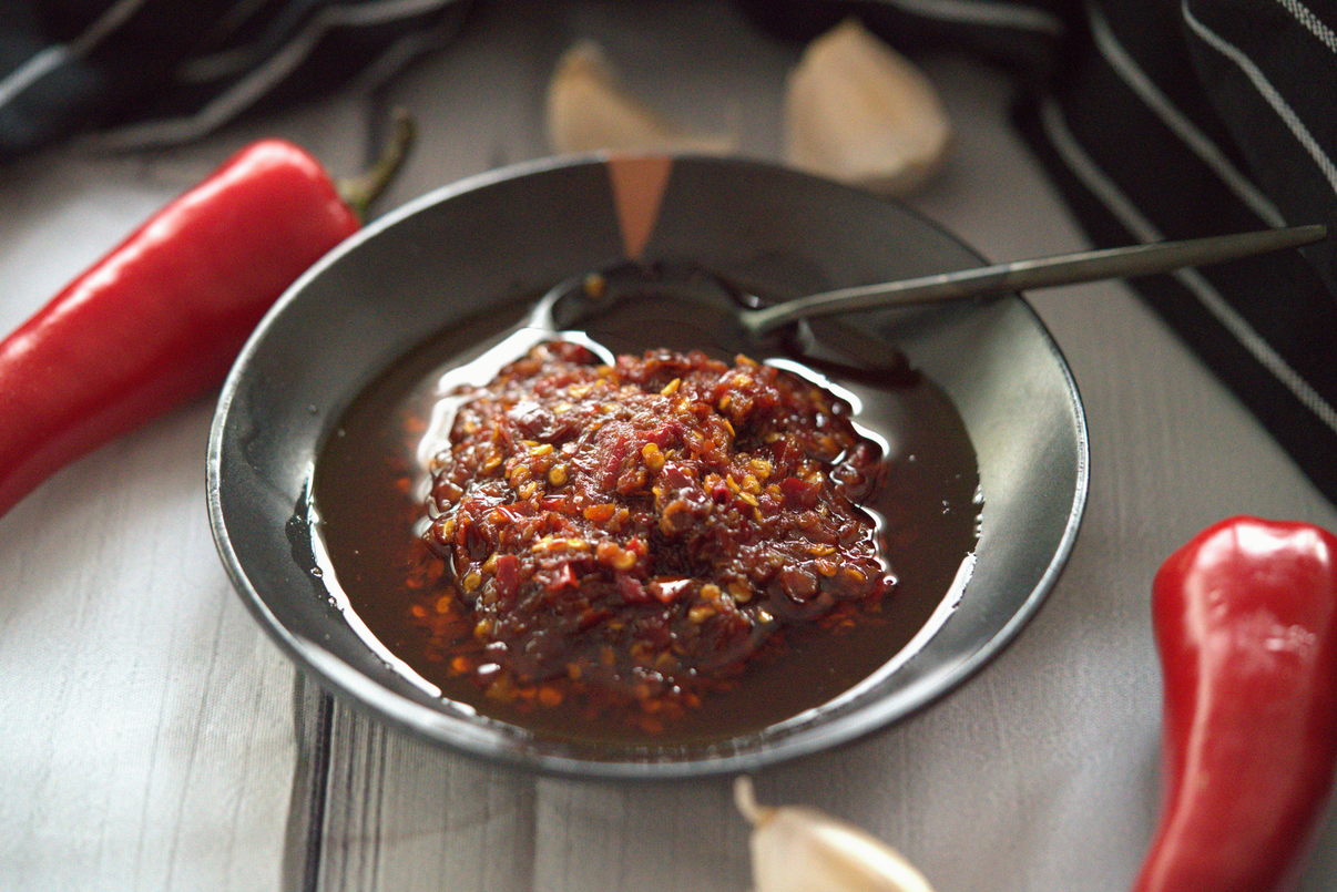 Volcano Garlic Chili (Spicy) – 4 SONS